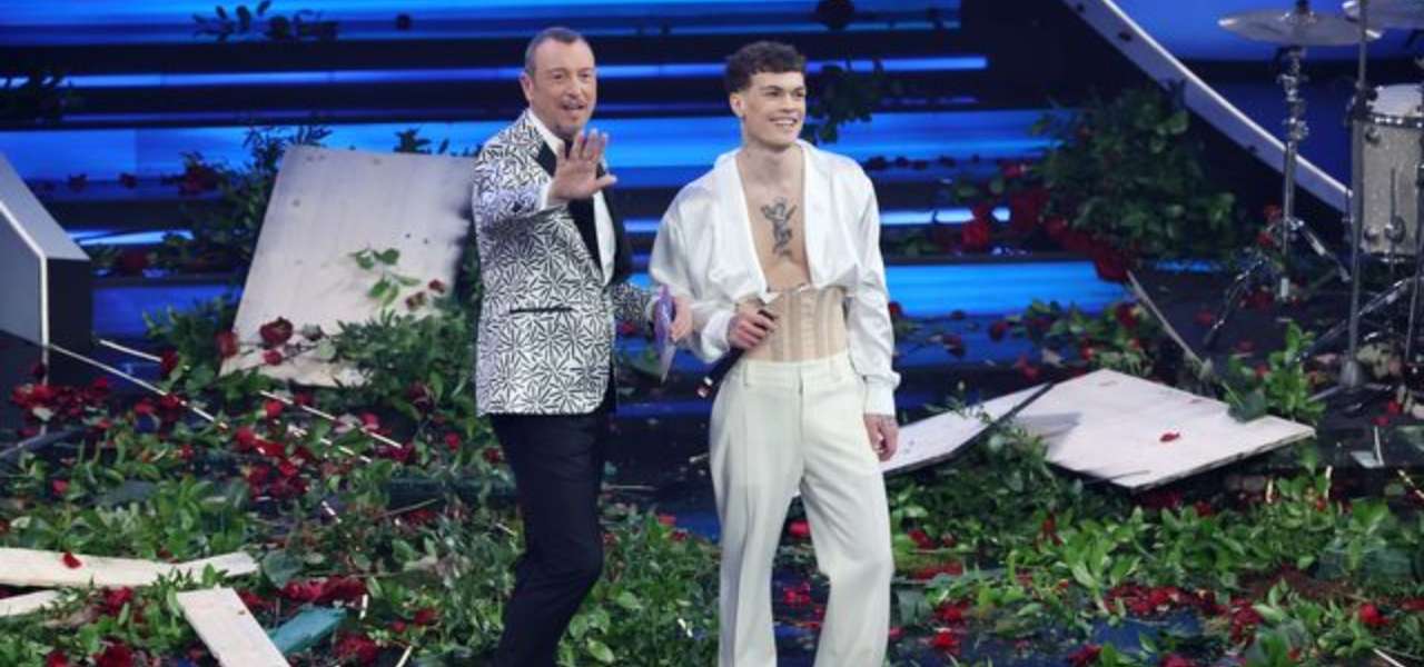 "Blanco distrugge palco Sanremo", una gag finita male?/ Amadeus "non ...