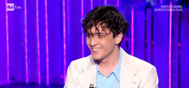 Tananai e Sara Marino, crisi smentita/ La coppia passeggia innamorata ...