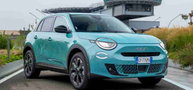 Fiat 600 Hybrid, annunciata la versione ibrida del B-SUV/ Prezzo da 24.950 euro salvo incentivi